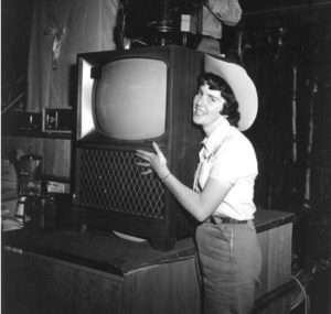 Brownie Wise, The Brains Behind Tupperware - New England Historical Society